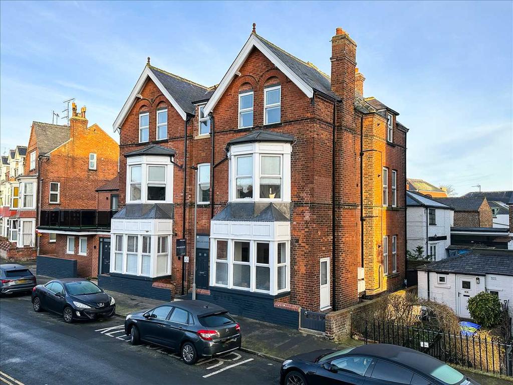 Brooklands, Filey 2 bed apartment - £199,500