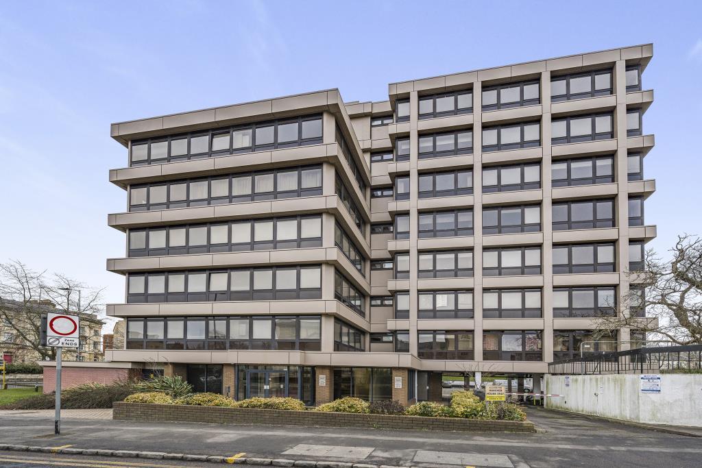 Reading, RG1, RG1 1 bed flat - £200,000