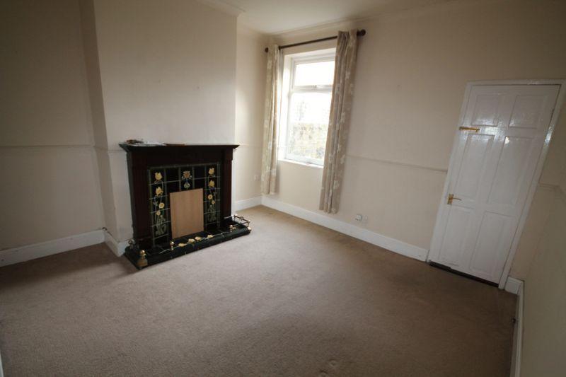 Wilding Road Stoke On Trent St6 8bq 2 Bed Terraced House To Rent £