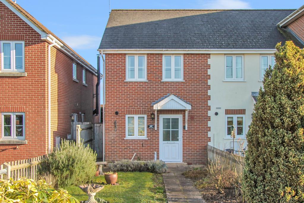 Shirrell Heath, Hampshire 2 bed end of terrace house - £295,000