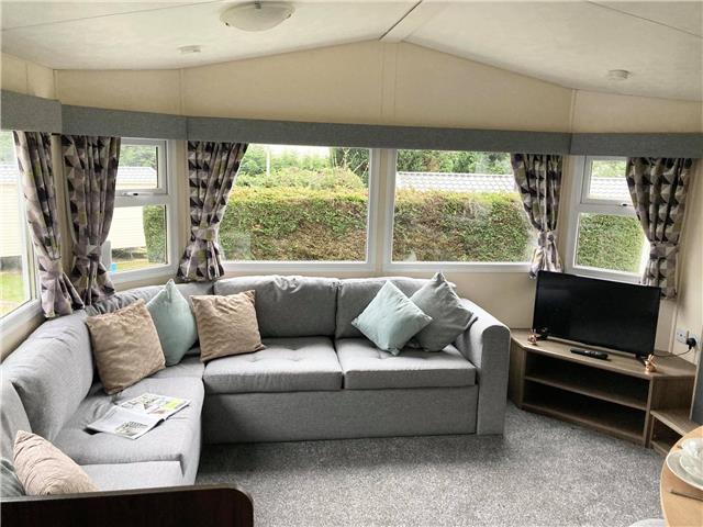 Lizard Point Holiday Park 2 bed park home for sale - £24,995