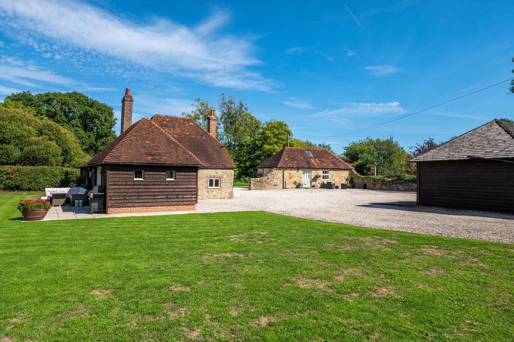 Milland Lane, Milland, West Sussex, GU30 2 bed detached house for sale ...