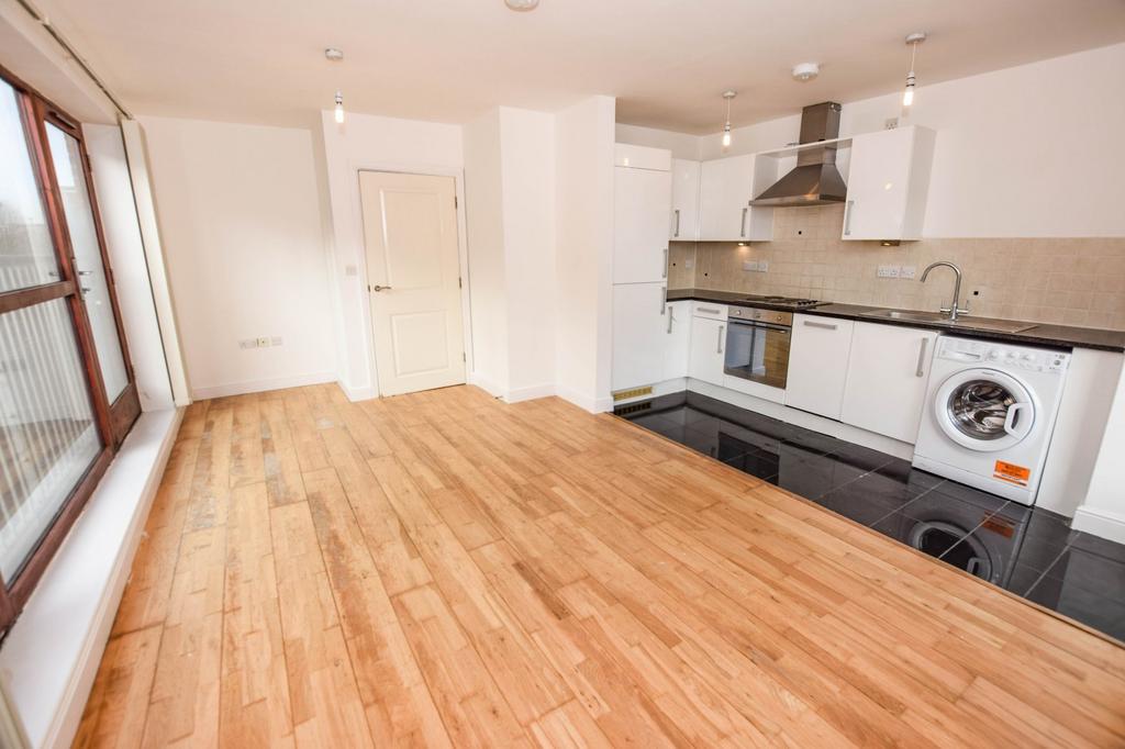 8 Bridgewater Street, Manchester, M3 2 bed flat - £1,250 pcm (£288 pw)