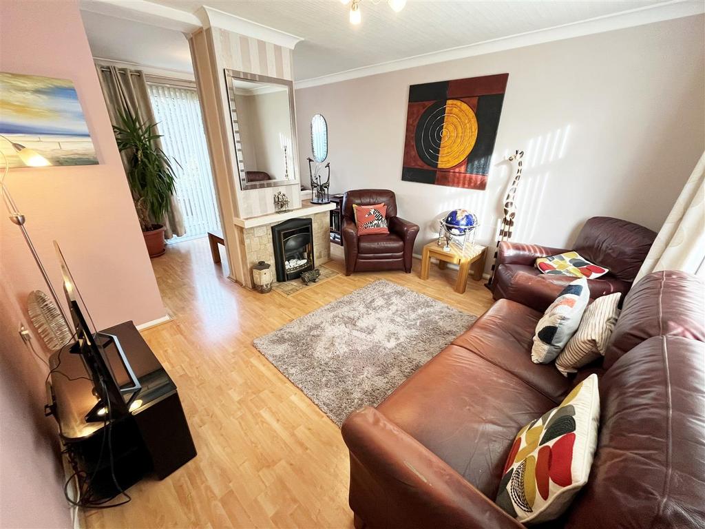 Spath Lane, Handforth, Wilmslow 3 bed terraced house - £219,950