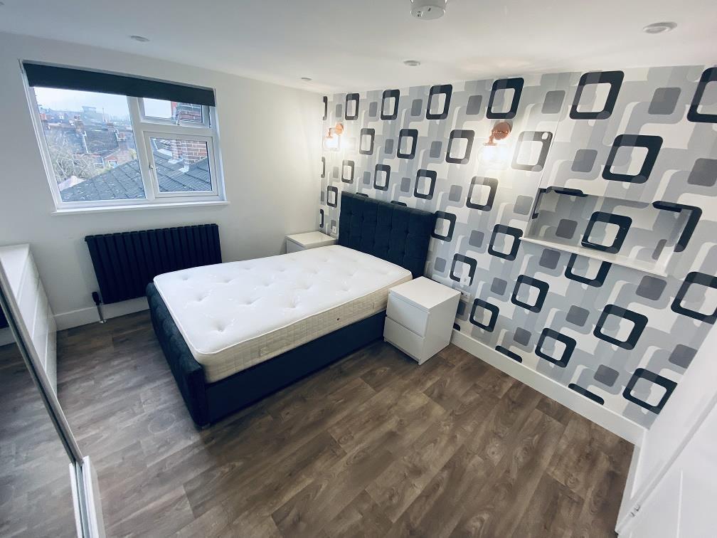 Reginald Street, Luton House share - £550 pcm (£127 pw)