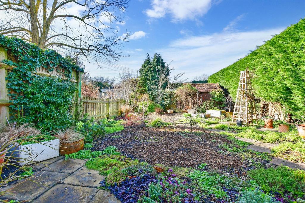 Pattenden Lane, Marden, Tonbridge, Kent 3 bed terraced house for sale ...