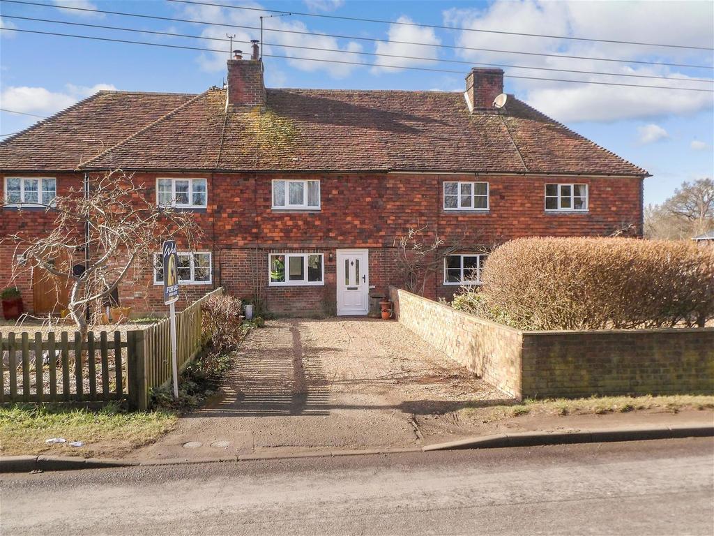 Pattenden Lane, Marden, Tonbridge, Kent 3 bed terraced house - £325,000