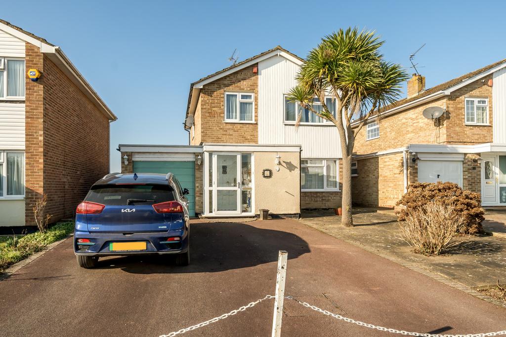 Home Farm Way, Stoke Poges... 3 bed detached house - £599,950
