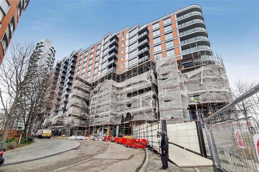 New Providence Wharf, 1 Fairmont... 2 bed flat - £2,750 pcm (£635 pw)