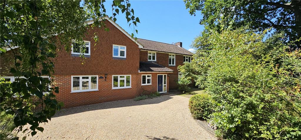 Ridgeway, Horsell, GU21 5 bed detached house - £1,600,000