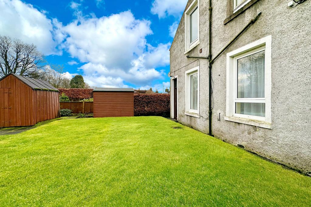 Main Street, Crook Of Devon KY13 1 bed ground floor flat - £75,000