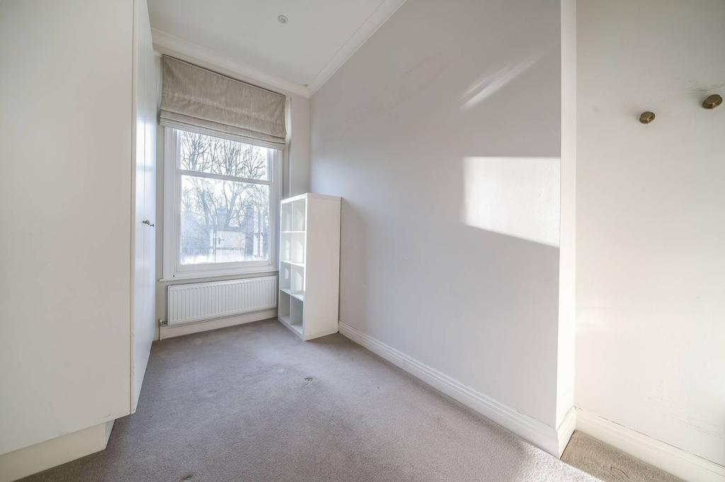 Courtfield Road, South Kensington... 2 bed flat - £3,142 pcm (£725 pw)