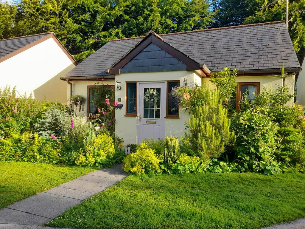 Inny Vale, Davidstow 2 bed detached house for sale - £129,000