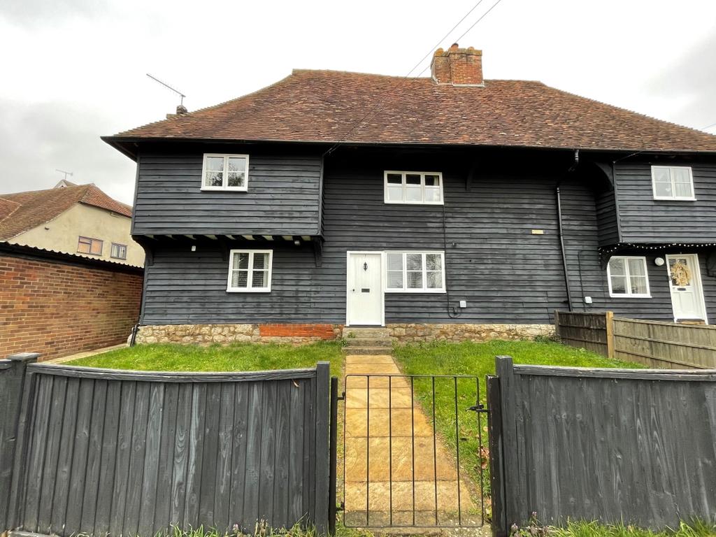 The Green Yalding ME18 3 bed semi-detached house - £1,700 pcm (£392 pw)