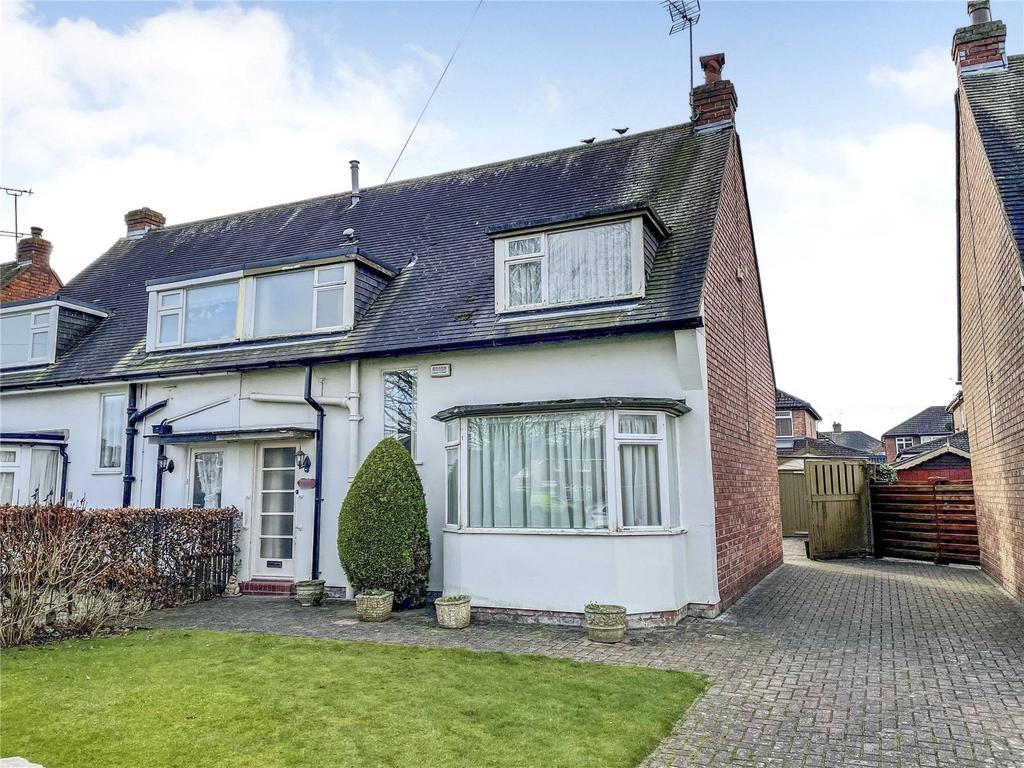 Acres Lane, Upton, Chester, CH2 3 bed semi-detached house - £225,000