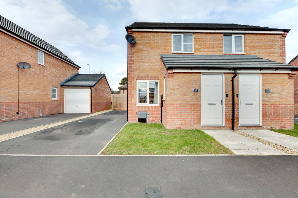 Cuthbert Park, Birtley, DH3 2 bed semi-detached house - £150,000