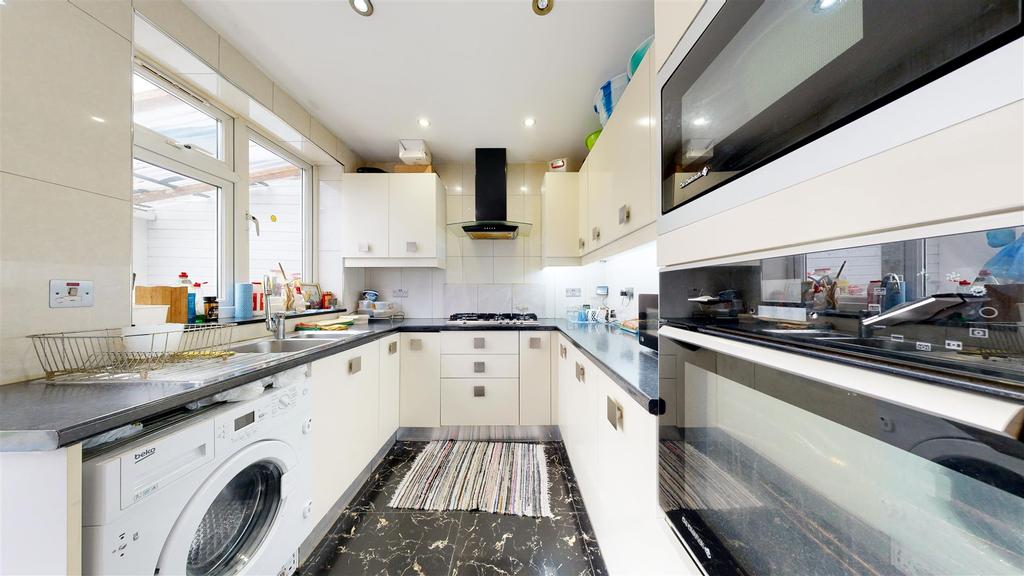 Kenmore Road Harrow 3 bed end of terrace house for sale - £535,000