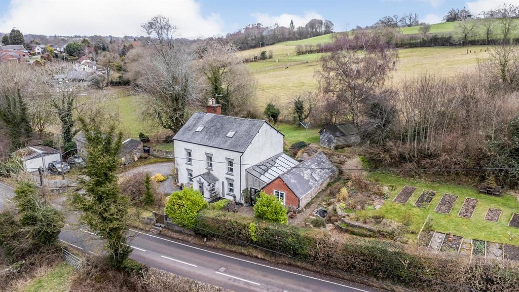 Trefonen 5 bed detached house - £550,000