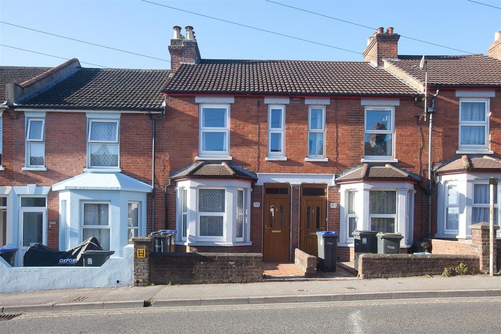 Devizes Road, Salisbury 3 bed terraced house - £995 pcm (£230 pw)