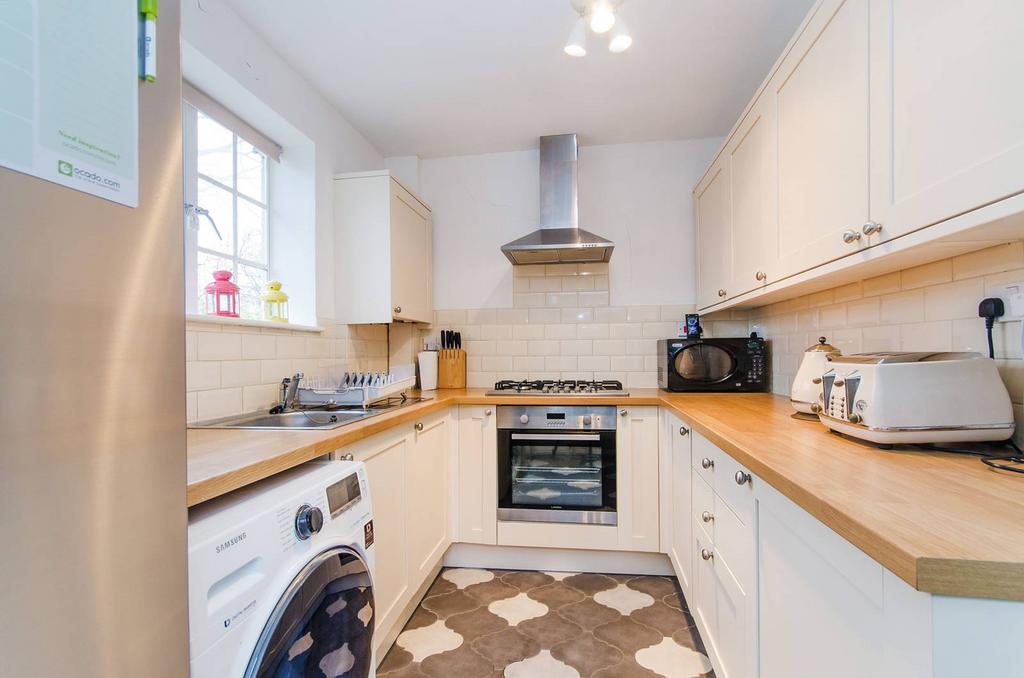 Brooke Avenue, South Harrow, Harrow, HA2 3 bed semi-detached house - £ ...