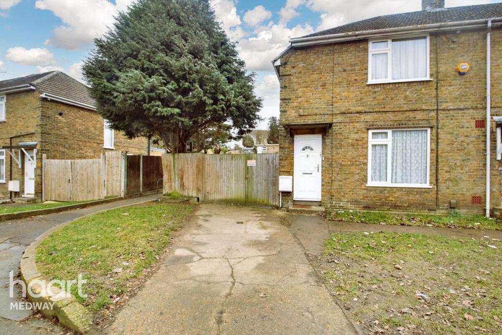 Darnley Road Rochester 2 Bed End Of Terrace House For Sale £260 000