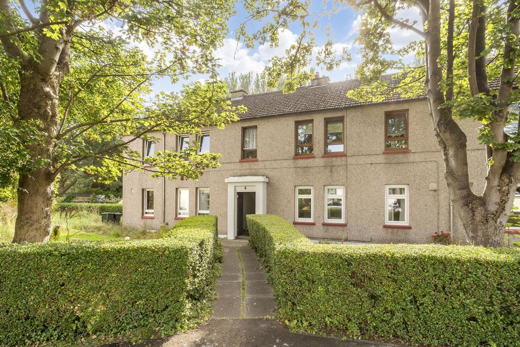Flat 3, 4, Balgreen Gardens... 2 bed flat - £175,000