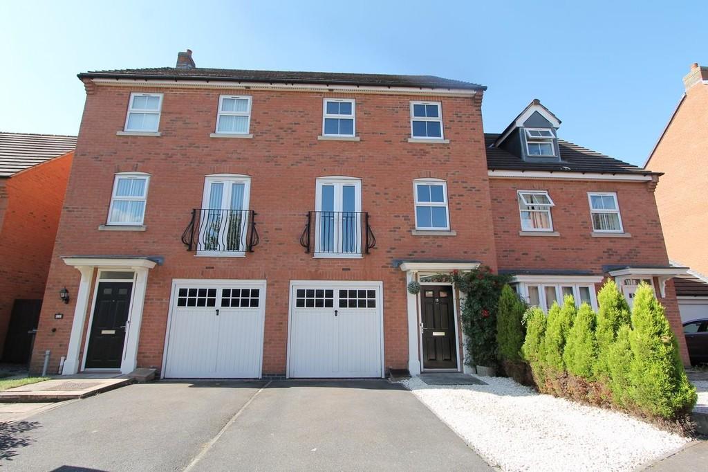 Dalton Road, Hamilton, Leicester, LE5... 4 bed townhouse - £1,250 pcm ...