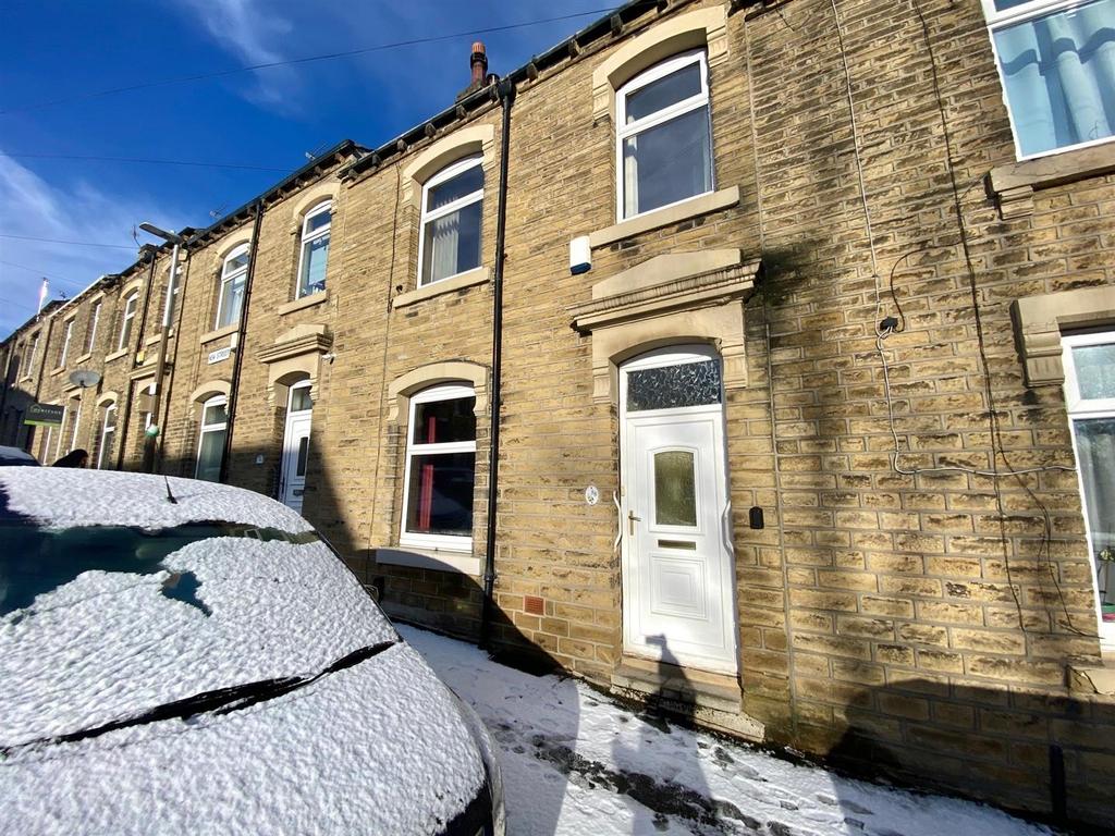 New Street, Paddock, Huddersfield 2 bed terraced house - £100,000