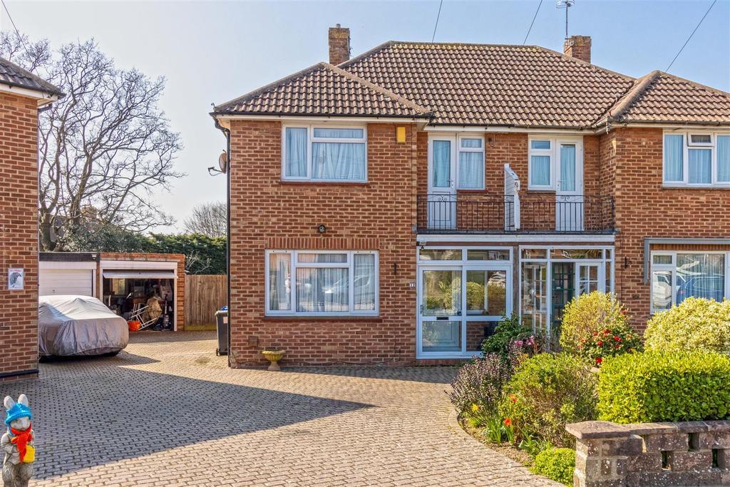Rogate Close, Worthing 3 bed semi-detached house - £400,000