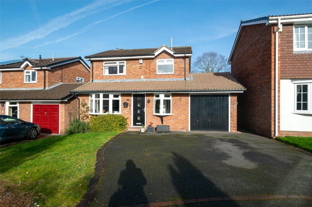 Warren Close, Middlewich 3 bed detached house - £310,000