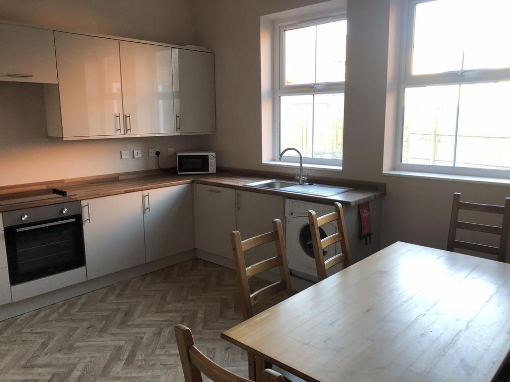 Fitzwilliam, WF9 1 bed in a house share - £433 pcm (£100 pw)