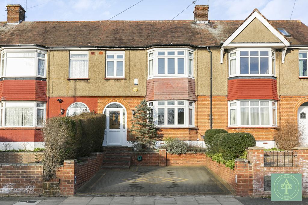 The Fairway, London, N14 3 bed terraced house - £650,000