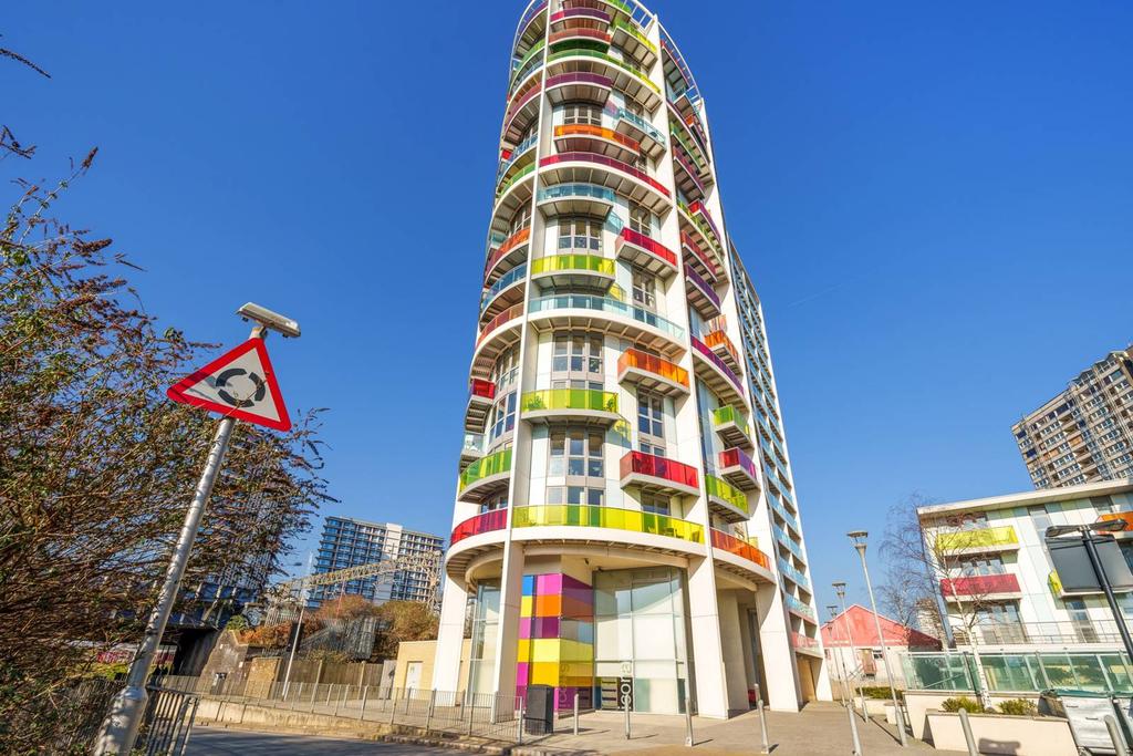 Icona Building, Stratford, London, E15 2 bed flat for sale - £475,000