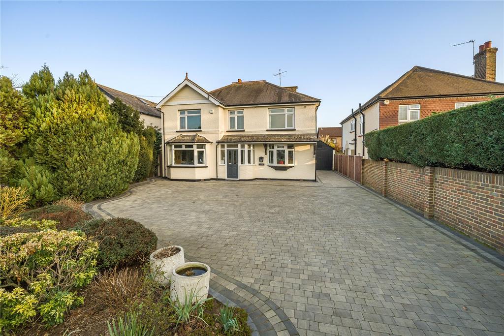Walton On Thames, Surrey, KT12 4 bed detached house - £925,000