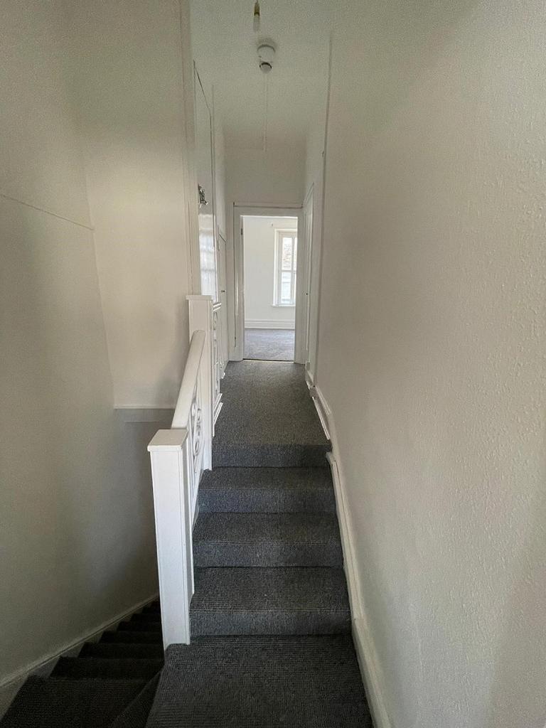 Windsor Road, Neath, Neath Port... 1 bed flat - £550 pcm (£127 pw)