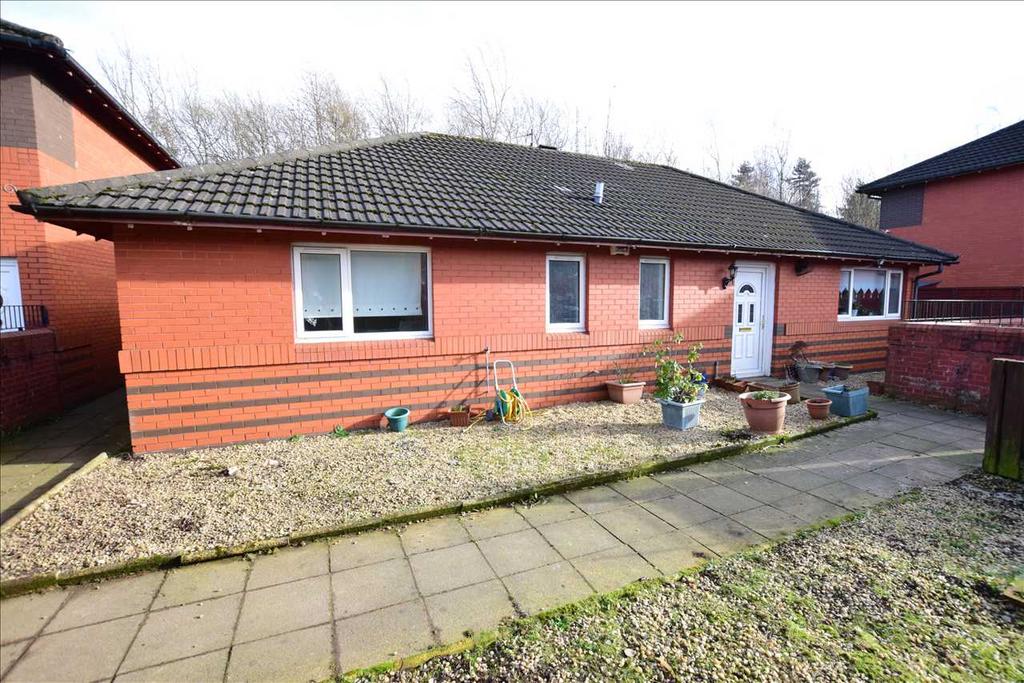 Finnart Square, Bridgeton, Glasgow 3 bed bungalow - £180,000