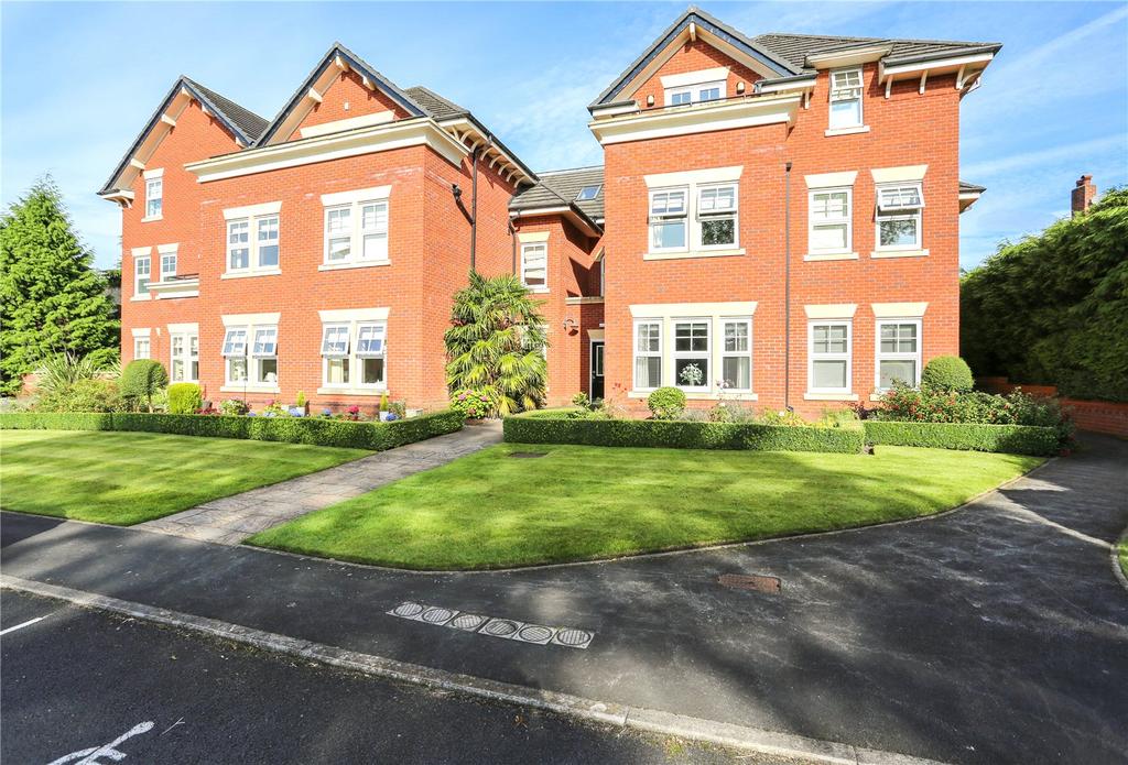 Chelford House, Offerton Road... 2 bed flat - £895 pcm (£207 pw)