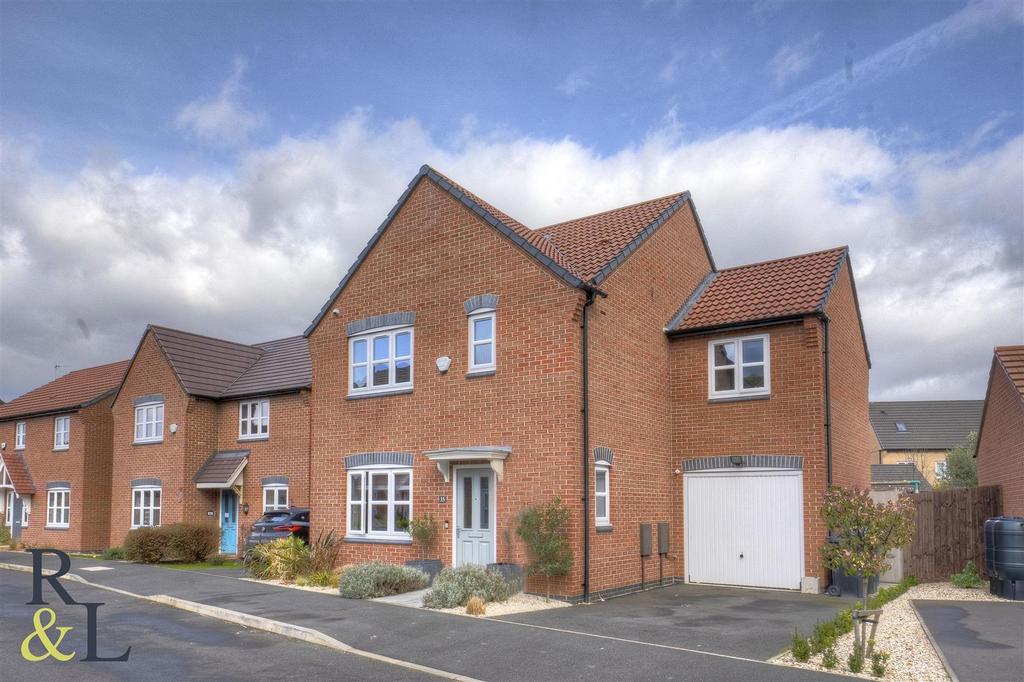 Tongue Way, Ruddington, Nottingham 4 bed detached house - £400,000