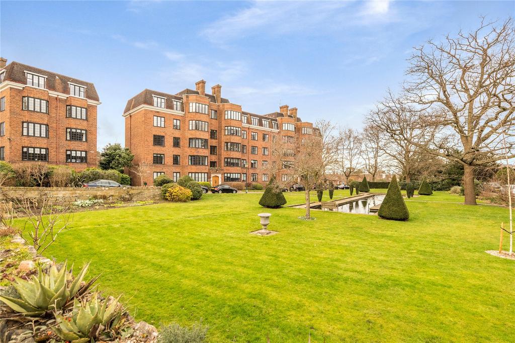 Glenalmond House, Manor Fields 2 bed flat for sale - £765,000