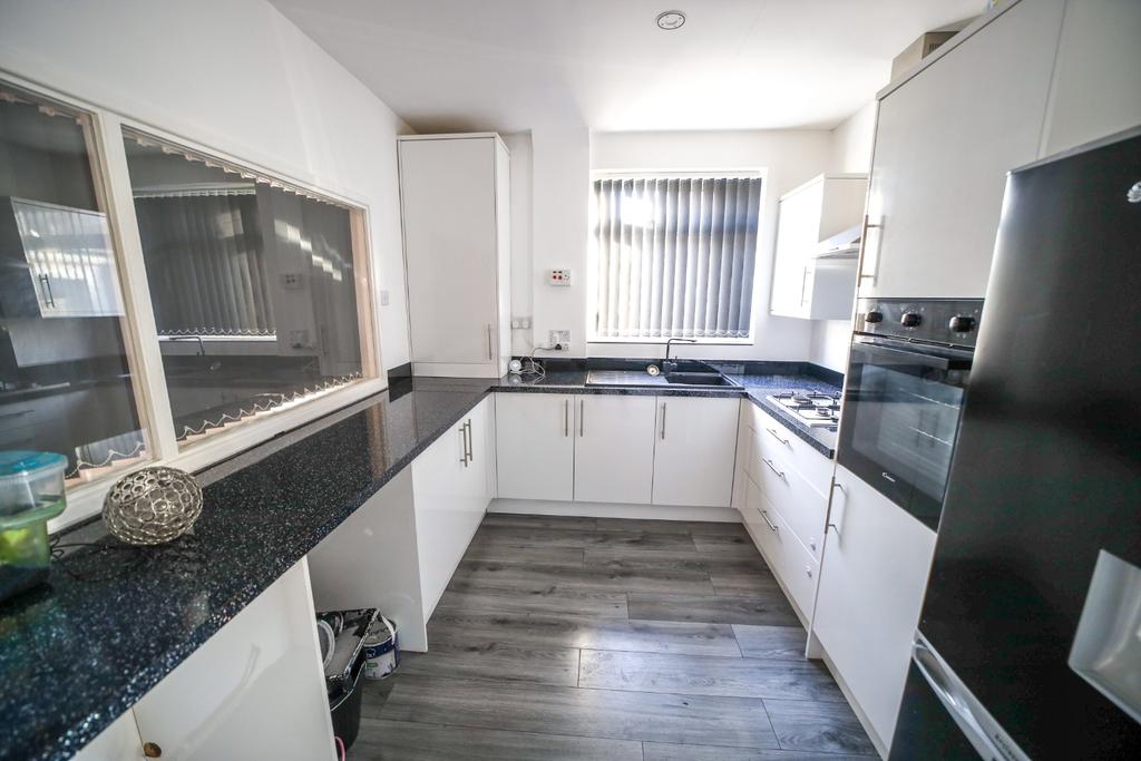 Kenyons Lane South Haydock St Helens Merseyside Wa11 2 Bed Semi