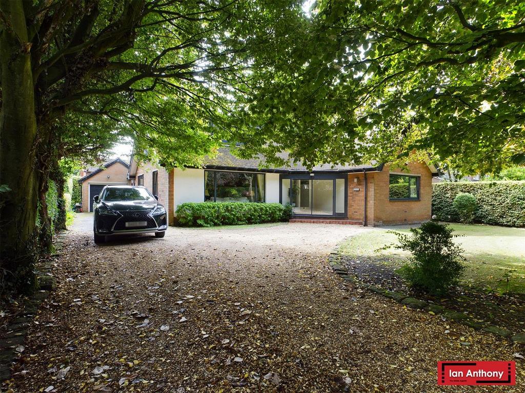 Ruff Lane, Ormskirk 4 bed detached bungalow - £650,000