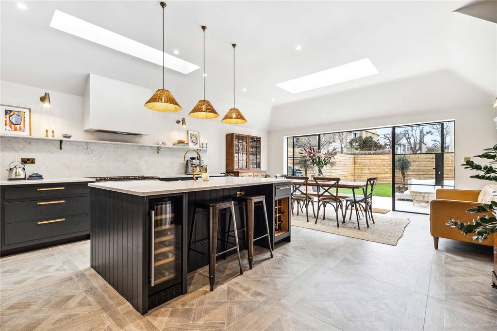 Nimrod Road, Furzedown, SW16 5 bed semi-detached house - £1,500,000