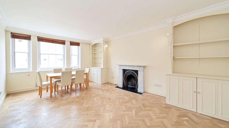 Bina Gardens, London, SW5 4 bed flat - £1,795,000