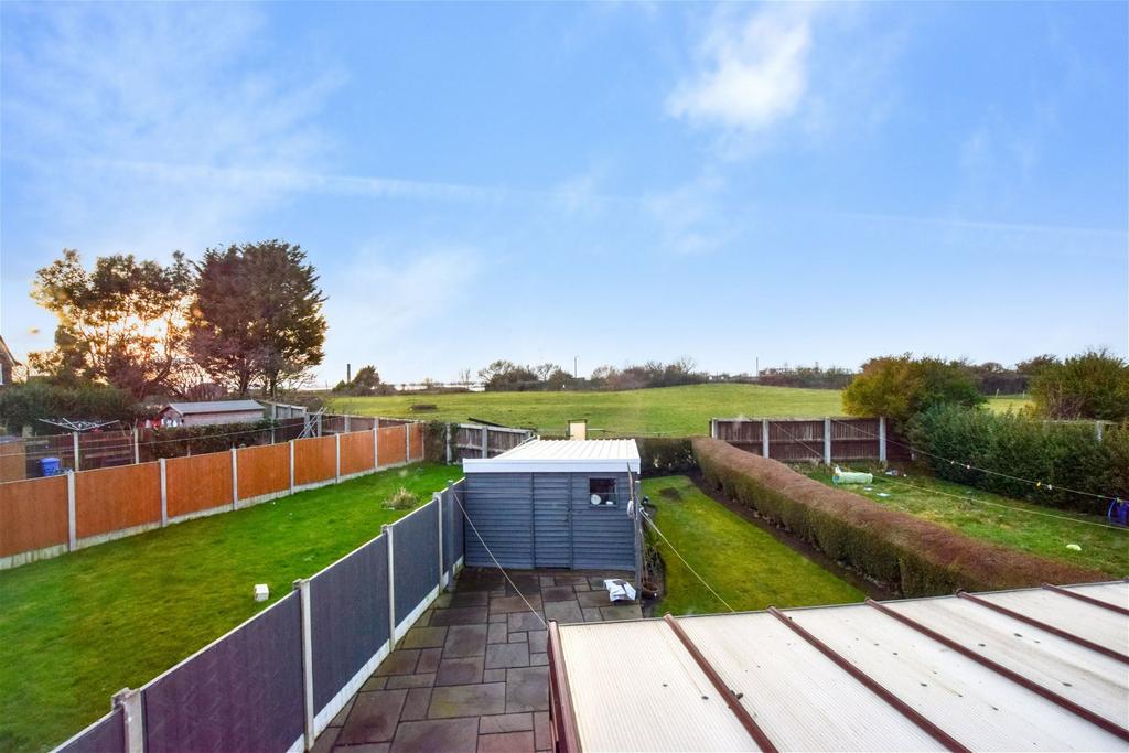 Heath Road South, Runcorn 3 bed end of terrace house - £245,000