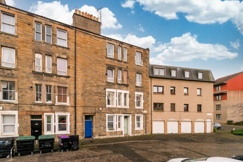 2/10 Springfield Buildings, Leith... 1 bed flat - £155,000