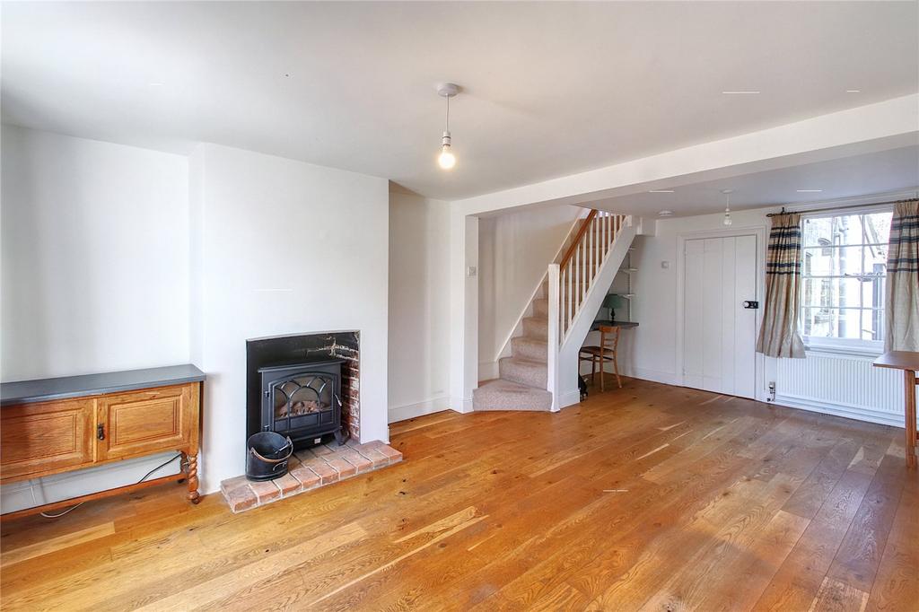Church Street Colne Engaine 2 Bed Semi Detached House £950 Pcm £
