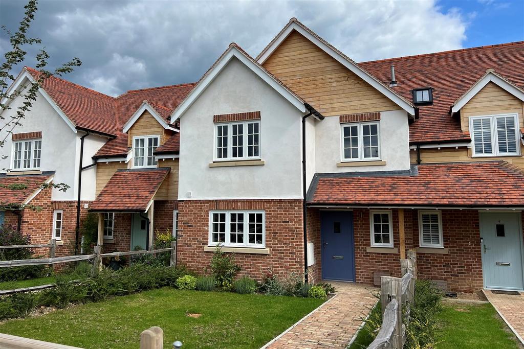 The Street, Ewhurst, Cranleigh 3 bed terraced house - £625,000