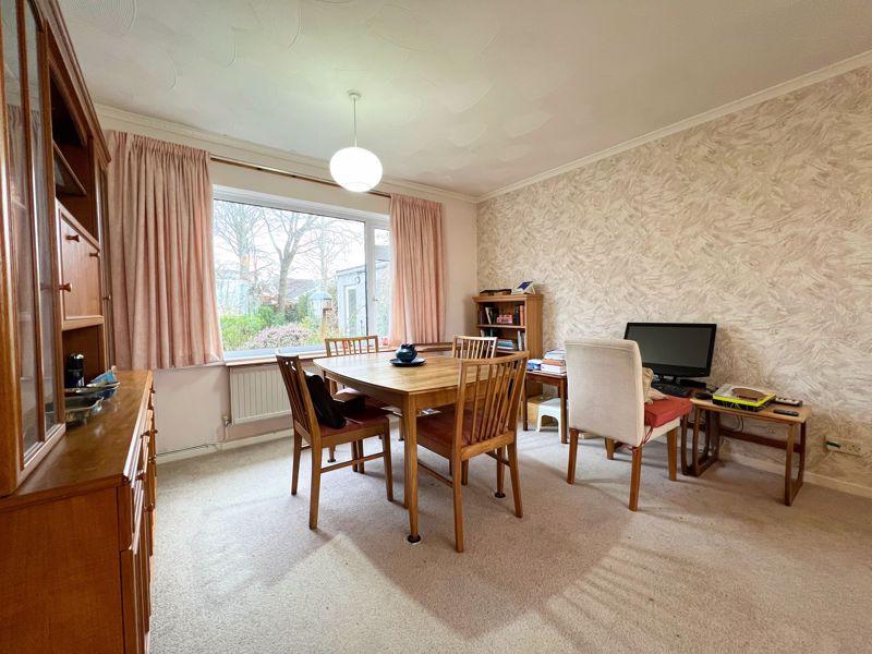 5 Cwrt-Y-Felin, Wick, CF71 7QT 3 bed detached bungalow for sale - £365,000