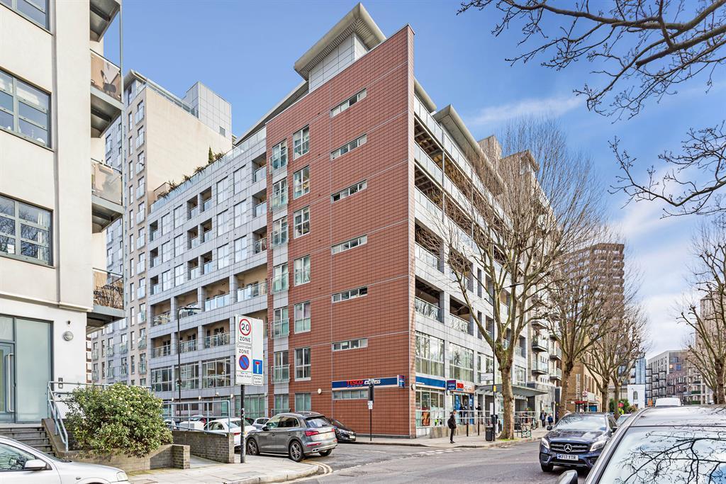 Southgate Road, N1 2 bed apartment - £2,750 pcm (£635 pw)