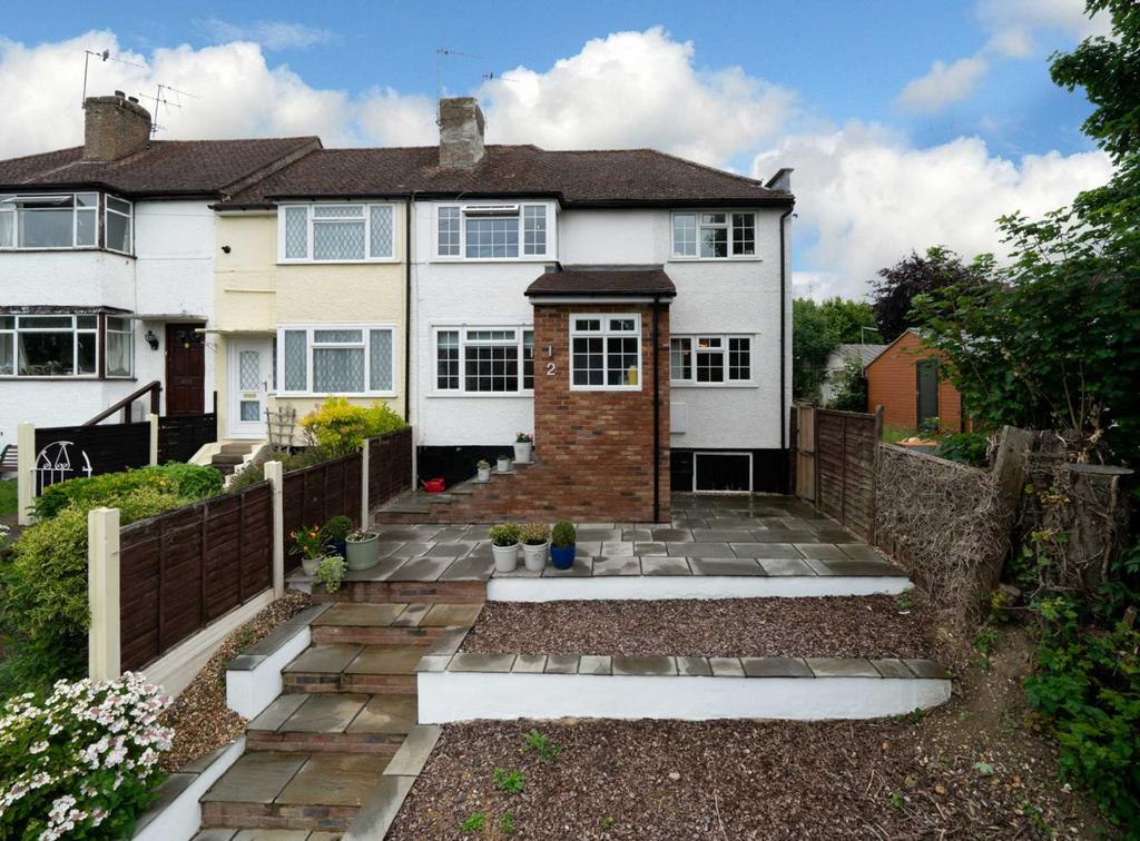 Sunnyhill Road, Boxmoor 3 bed house for sale - £500,000